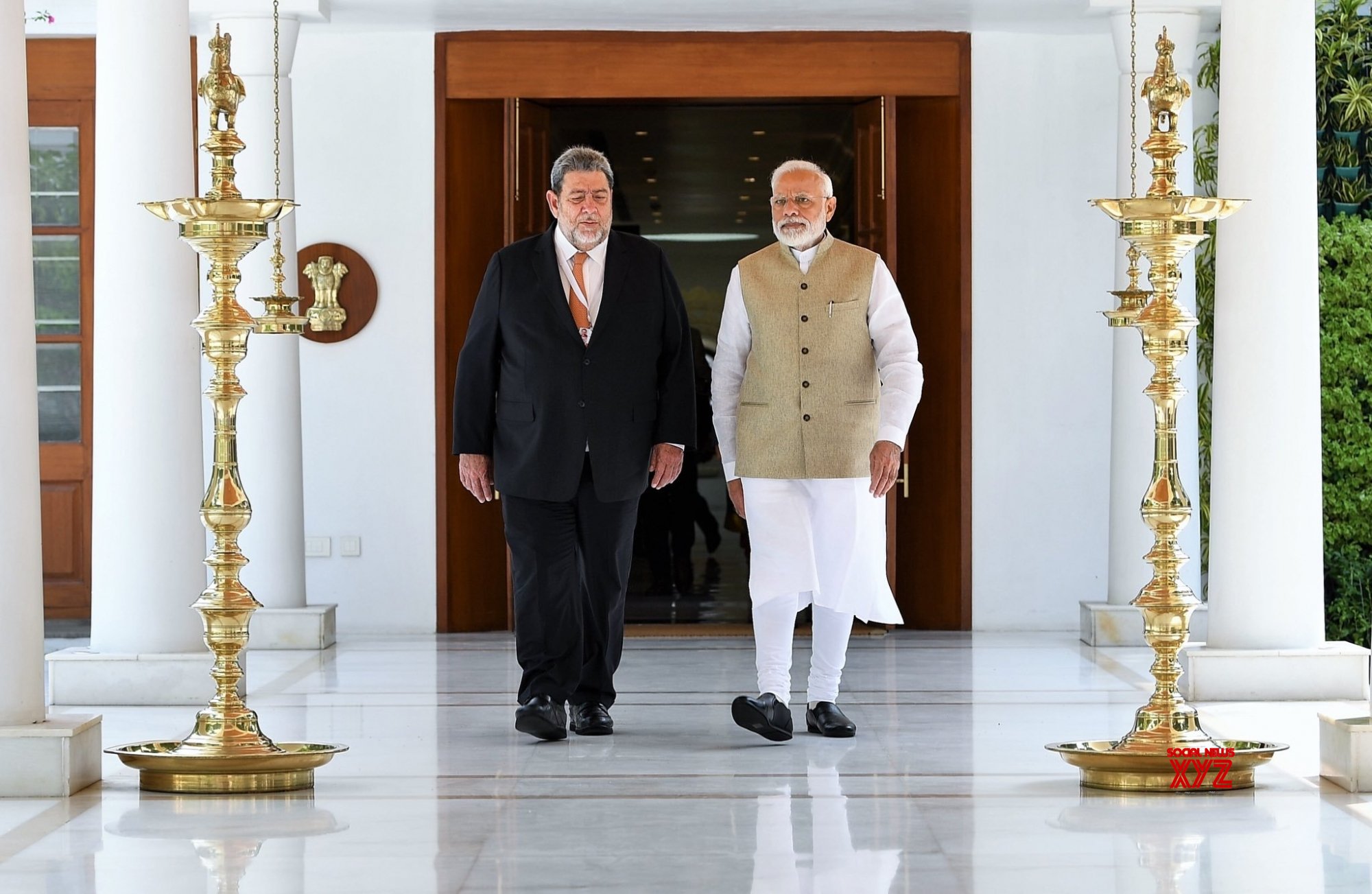 Dr. Gonsalves meets with Indian PM Shri Narendra Modi - Desh Bhagat ...
